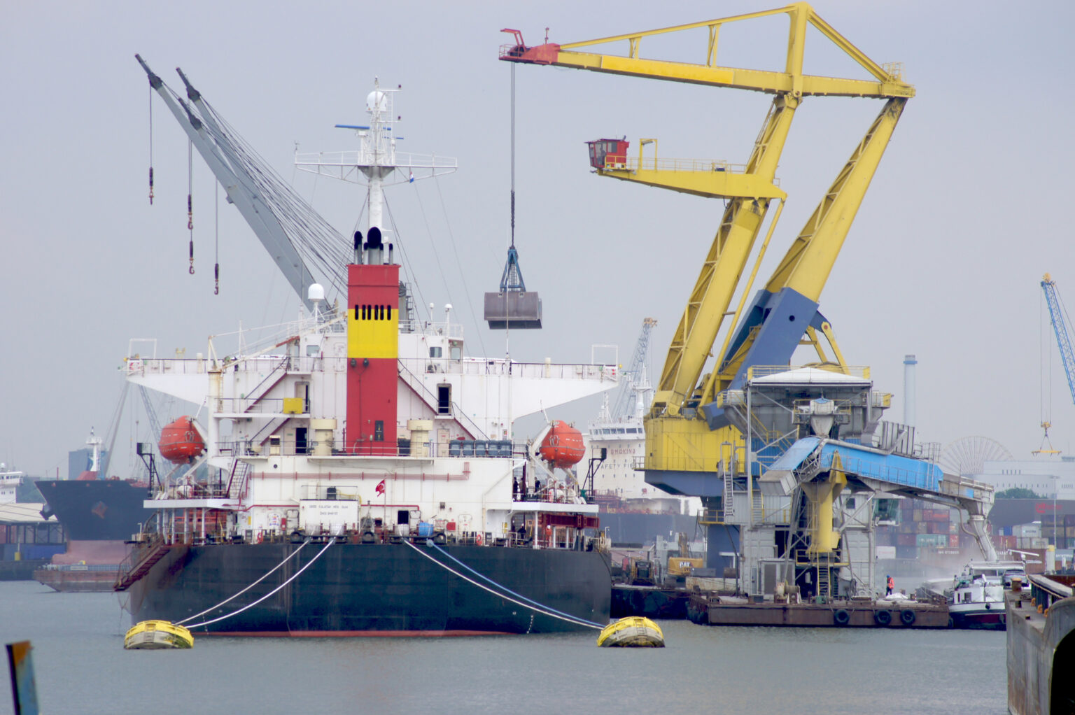 Summary - Paris MoU Annual Report